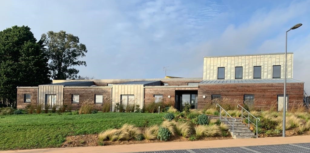 MAISON MÉDICALE - AUX CHARPENTIERS DE FRANCE